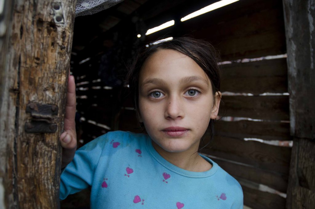 1 de cada 3 niños está en riesgo de exclusión social en España | Aldeas ...