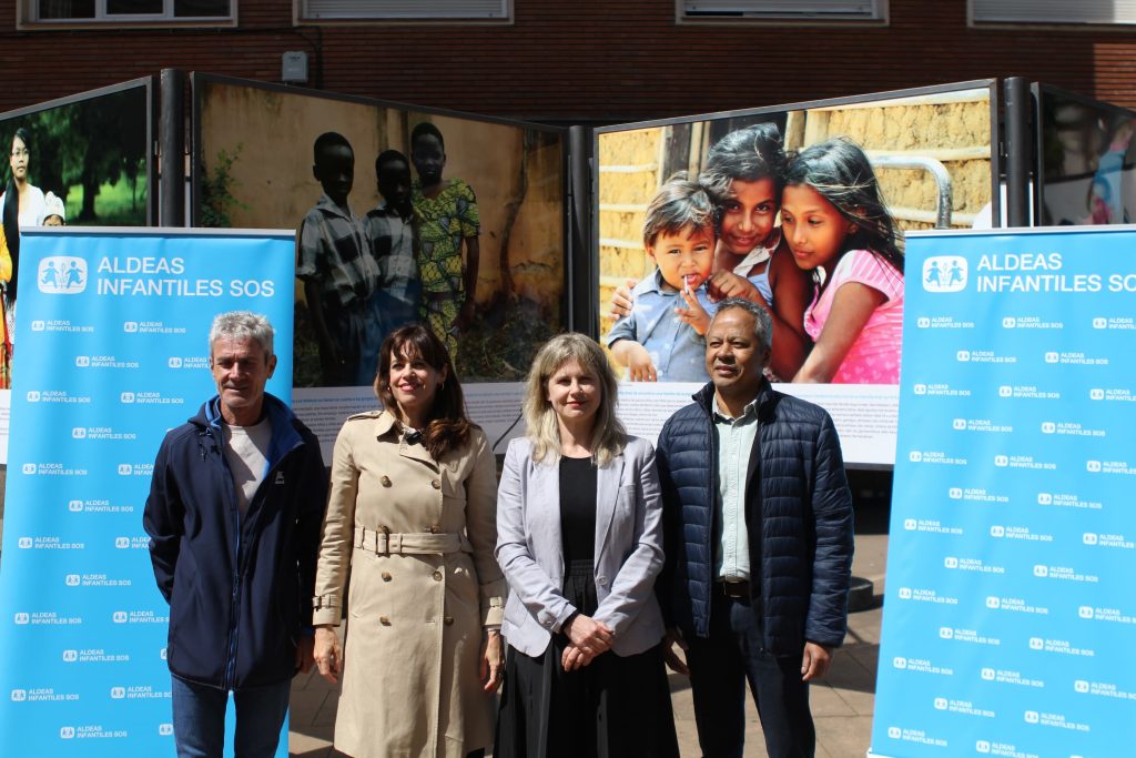 Aldeas Infantiles SOS inaugura en Vitoria su exposición fotográfica ...